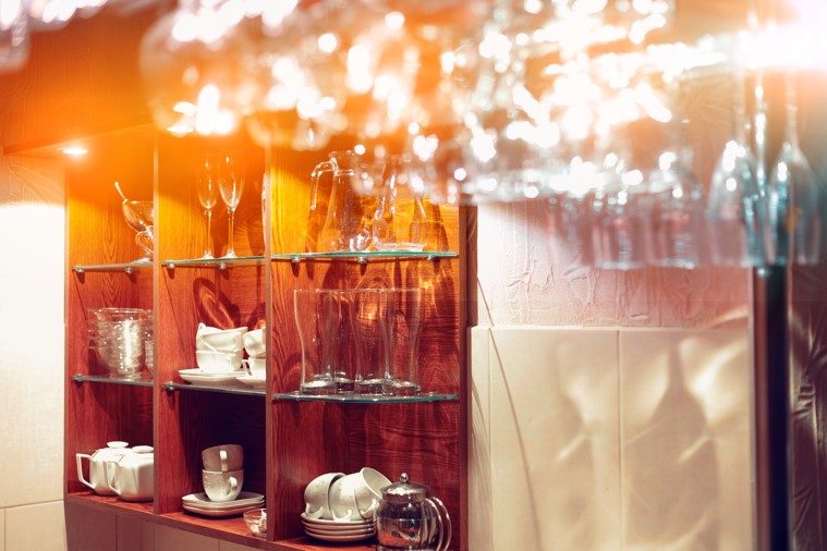 Improving Visual Merchandising with Glass Shelves