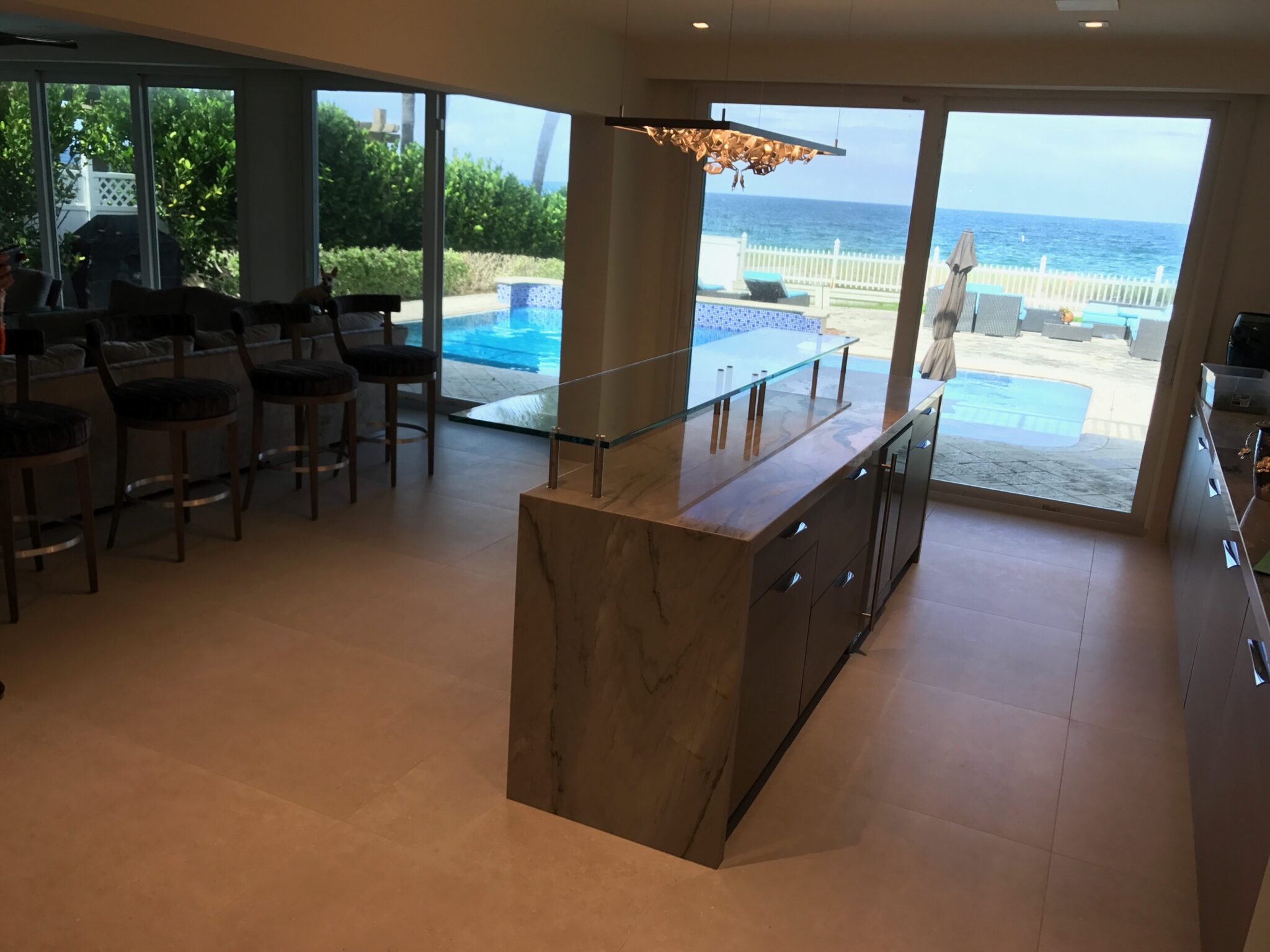 Custom Glasswork & Shipping For Cayman Islands | Giant Glass & Mirror