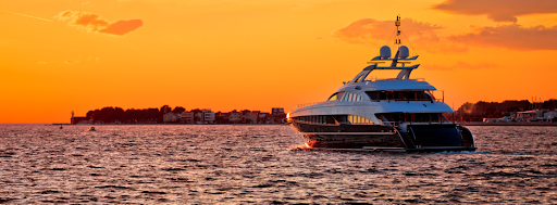 How to Decorate Your Yacht – Giant Glass & Mirror
