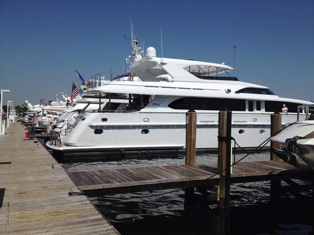 Yachts – Giant Glass & Mirror